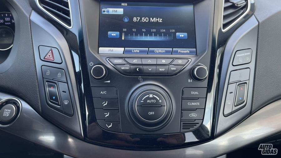 Pelēks Hyundai i40 2013 Marijampole, ar dzinēja tilpumu 1.70 L un nobraukumu 266 tūkst. km par 5290 €, foto 31 vietnē AUTOMOTO.COM.LV
