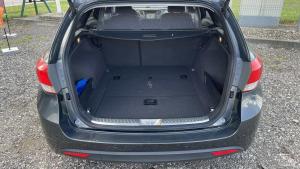 Pelēks Hyundai i40 2013 Marijampole, ar dzinēja tilpumu 1.70 L un nobraukumu 266 tūkst. km par 5290 €, foto 36 vietnē AUTOMOTO.COM.LV