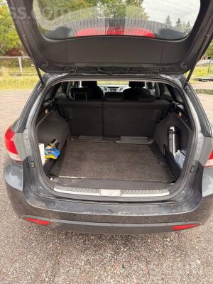 Grey Hyundai i40 2013 in Ventspils, with an engine capacity of 1.70 L and mileage of 144 thousand km for 7950 €, photo 8 on AUTOMOTO.COM.LV