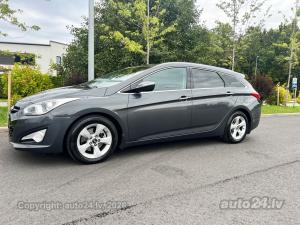 Grey Hyundai i40 2013 in Tallinn, with an engine capacity of 1.60 L and mileage of 119 thousand km for 7749 €, photo 8 on AUTOMOTO.COM.LV