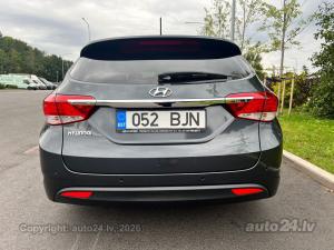 Grey Hyundai i40 2013 in Tallinn, with an engine capacity of 1.60 L and mileage of 119 thousand km for 7749 €, photo 10 on AUTOMOTO.COM.LV