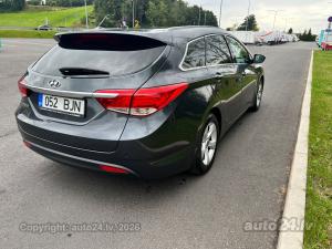 Grey Hyundai i40 2013 in Tallinn, with an engine capacity of 1.60 L and mileage of 119 thousand km for 7749 €, photo 12 on AUTOMOTO.COM.LV
