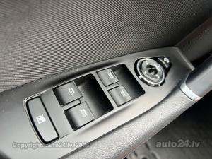 Grey Hyundai i40 2013 in Tallinn, with an engine capacity of 1.60 L and mileage of 119 thousand km for 7749 €, photo 17 on AUTOMOTO.COM.LV