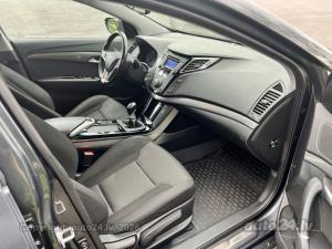 Grey Hyundai i40 2013 in Tallinn, with an engine capacity of 1.60 L and mileage of 119 thousand km for 7749 €, photo 20 on AUTOMOTO.COM.LV