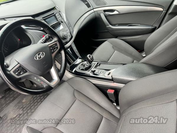 Hyundai i40 2013 Tallina vietnē Pelēks Hyundai i40 2013 Tallina, ar dzinēja tilpumu 1.60 L un nobraukumu 119 tūkst. km par 7749 €, foto 3 vietnē AUTOMOTO.COM.LV