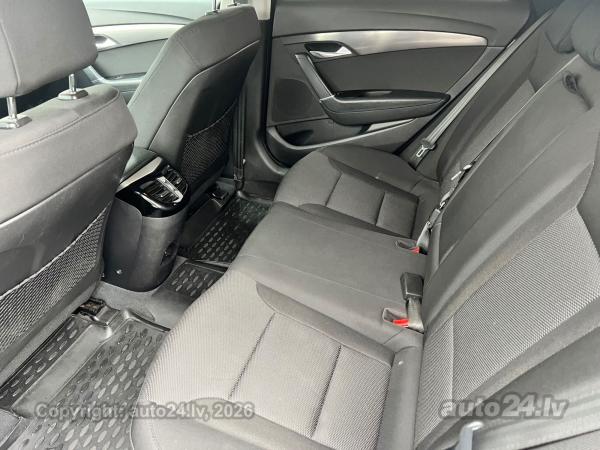Hyundai i40 2013 Tallina vietnē Pelēks Hyundai i40 2013 Tallina, ar dzinēja tilpumu 1.60 L un nobraukumu 119 tūkst. km par 7749 €, foto 7 vietnē AUTOMOTO.COM.LV