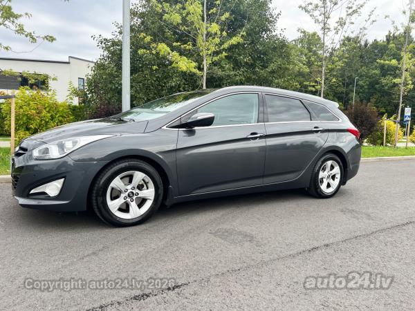 Hyundai i40 2013 Tallina vietnē Pelēks Hyundai i40 2013 Tallina, ar dzinēja tilpumu 1.60 L un nobraukumu 119 tūkst. km par 7749 €, foto 8 vietnē AUTOMOTO.COM.LV