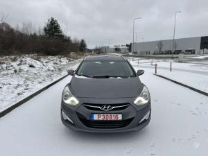 Pelēks Hyundai i40 2014 Viļņa, ar dzinēja tilpumu 1.69 L un nobraukumu 523 tūkst. km par 2850 €, foto 2 vietnē AUTOMOTO.COM.LV