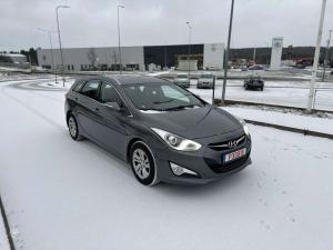 Pelēks Hyundai i40 2014 Viļņa, ar dzinēja tilpumu 1.69 L un nobraukumu 523 tūkst. km par 2850 €, foto 4 vietnē AUTOMOTO.COM.LV