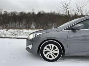 Pelēks Hyundai i40 2014 Viļņa, ar dzinēja tilpumu 1.69 L un nobraukumu 523 tūkst. km par 2850 €, foto 5 vietnē AUTOMOTO.COM.LV