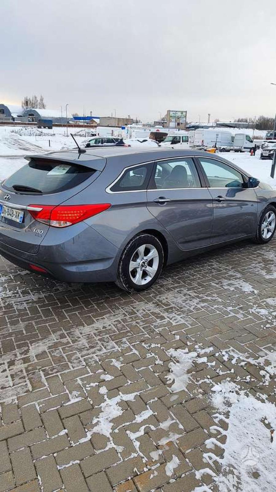 Grey Hyundai i40 2014 in Taurage, with an engine capacity of 1.69 L and mileage of 232 thousand km for 5200 €, photo 6 on AUTOMOTO.COM.LV