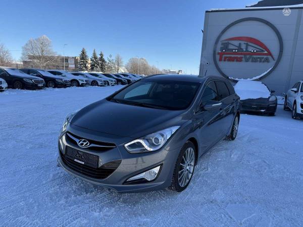 Grey Hyundai i40 2014 in Telschi, with an engine capacity of 1.69 L and mileage of 175 thousand km for 5500 €, photo 2 on AUTOMOTO.COM.LV