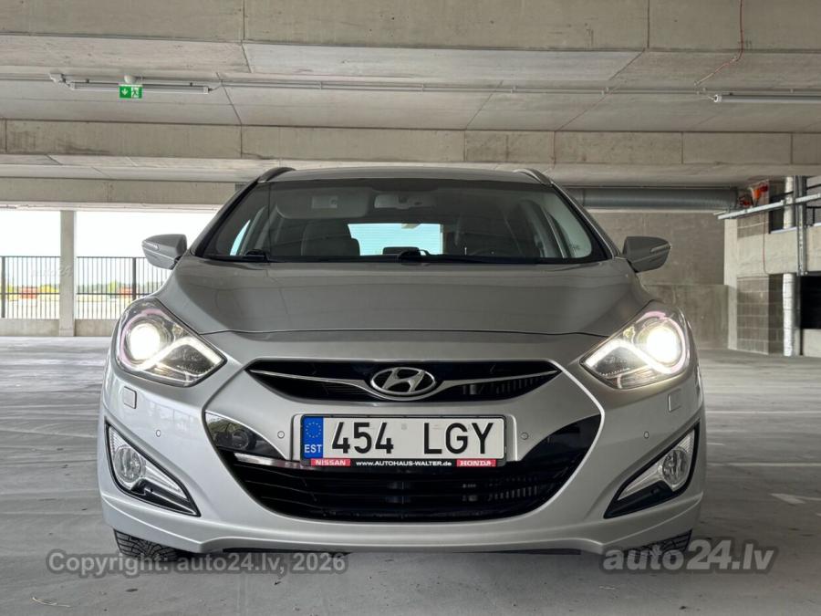 Pelēks Hyundai i40 2014 Tallina, ar dzinēja tilpumu 1.70 L un nobraukumu 94 tūkst. km par 8990 €, foto 8 vietnē AUTOMOTO.COM.LV