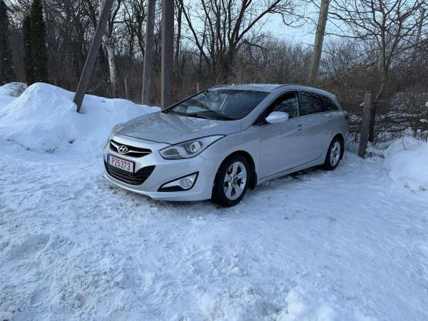 Pelēks Hyundai i40 2014 Šauļi, ar dzinēja tilpumu 1.69 L un nobraukumu 383 tūkst. km par 4250 €, foto 1 vietnē AUTOMOTO.COM.LV