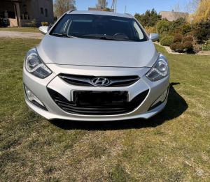 Pelēks Hyundai i40 2014 Joniškis, ar dzinēja tilpumu 1.69 L un nobraukumu 297 tūkst. km par 3650 €, foto  vietnē AUTOMOTO.COM.LV