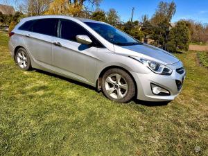 Grey Hyundai i40 2014 in Joniskis, with an engine capacity of 1.69 L and mileage of 297 thousand km for 3650 €, photo 7 on AUTOMOTO.COM.LV