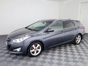 Grey Hyundai i40 2014 in Tallinn, with an engine capacity of 1.70 L and mileage of 322 thousand km for 2999 €, photo 3 on AUTOMOTO.COM.LV