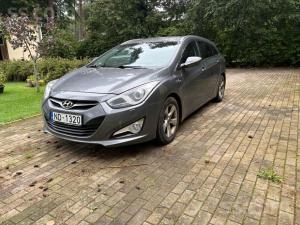 Grey Hyundai i40 2014 in Riga, with an engine capacity of 1.70 L and mileage of 450 thousand km for 2200 €, photo  on AUTOMOTO.COM.LV