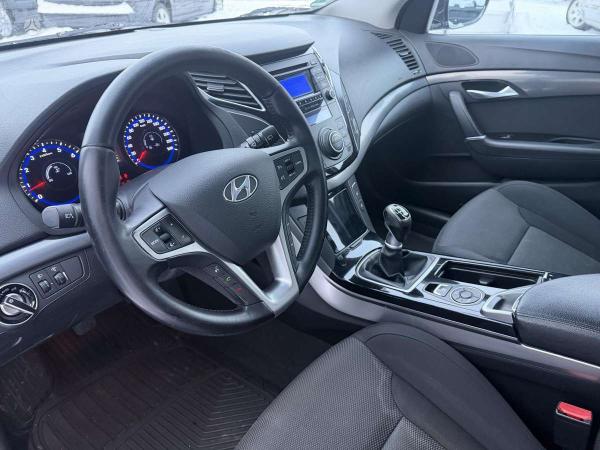 Pelēks Hyundai i40 2015 Utena, ar dzinēja tilpumu 1.60 L un nobraukumu 190 tūkst. km par 5550 €, foto 5 vietnē AUTOMOTO.COM.LV