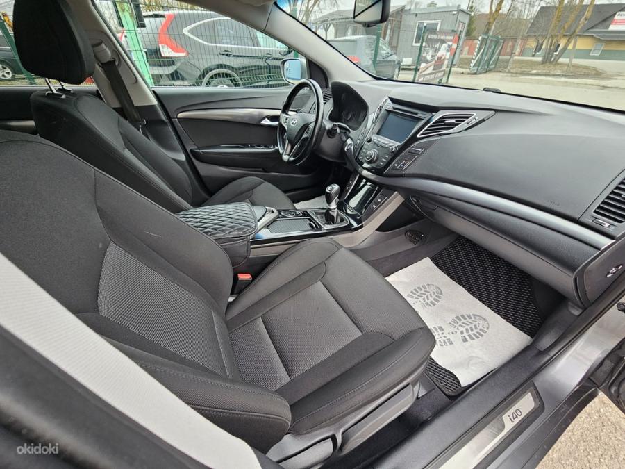 Pelēks Hyundai i40 2015 Kohtla-Jerve, ar dzinēja tilpumu 1.70 L un nobraukumu 197 tūkst. km par 8199 €, foto 22 vietnē AUTOMOTO.COM.LV