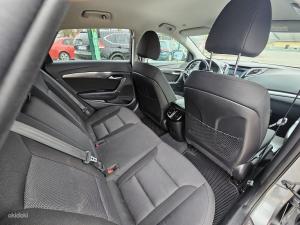 Pelēks Hyundai i40 2015 Kohtla-Jerve, ar dzinēja tilpumu 1.70 L un nobraukumu 197 tūkst. km par 8199 €, foto 23 vietnē AUTOMOTO.COM.LV