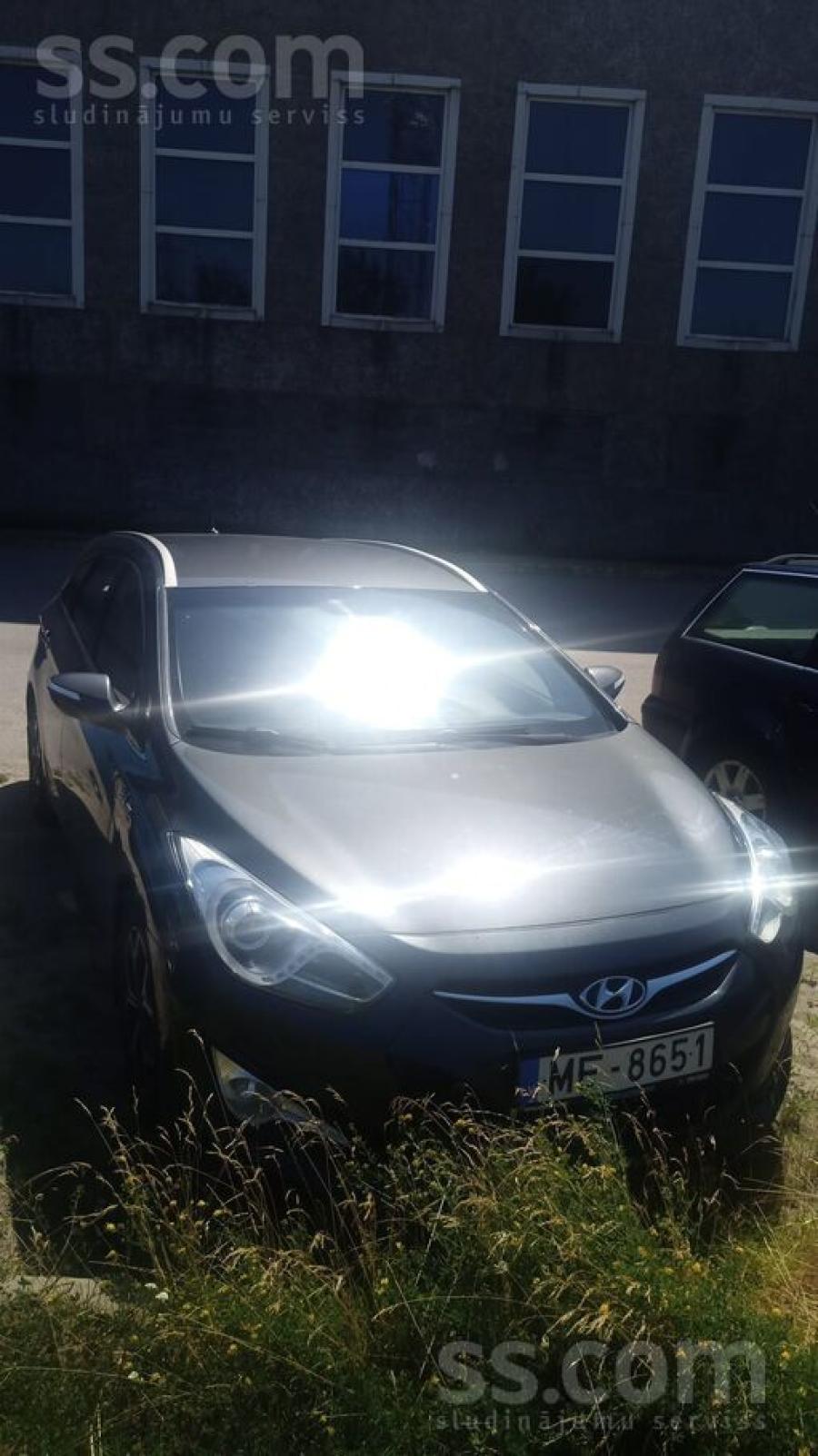 Pelēks Hyundai i40 2015 Rīga, ar dzinēja tilpumu 1.60 L un nobraukumu 280 tūkst. km par 2450 €, foto 1 vietnē AUTOMOTO.COM.LV