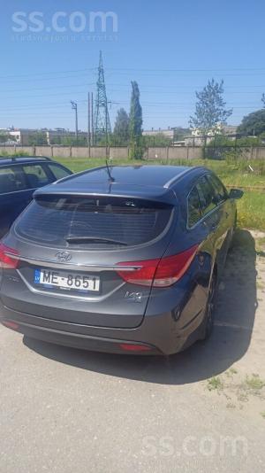 Pelēks Hyundai i40 2015 Rīga, ar dzinēja tilpumu 1.60 L un nobraukumu 280 tūkst. km par 2450 €, foto 5 vietnē AUTOMOTO.COM.LV
