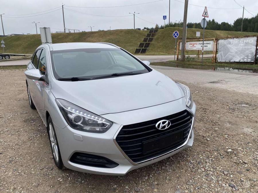 Grey Hyundai i40 2015 in Vilnius, with an engine capacity of 1.69 L and mileage of 498 thousand km for 4600 €, photo 14 on AUTOMOTO.COM.LV