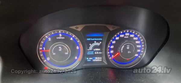 Grey Hyundai i40 2015 in Tartu, with an engine capacity of 1.70 L and mileage of 148 thousand km for 7550 €, photo 7 on AUTOMOTO.COM.LV