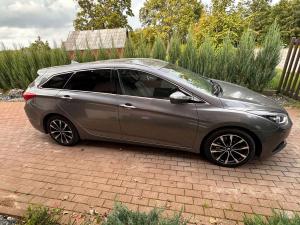 Grey Hyundai i40 2015 in Kaunas, with an engine capacity of 1.69 L and mileage of 266 thousand km for 6200 €, photo 9 on AUTOMOTO.COM.LV