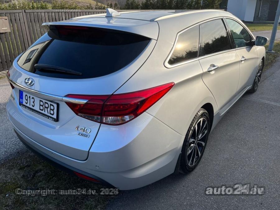Grey Hyundai i40 2016 in Tallinn, with an engine capacity of 1.70 L and mileage of 97 thousand km for 10500 €, photo 3 on AUTOMOTO.COM.LV