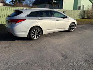 Grey Hyundai i40 2016 in Tallinn, with an engine capacity of 1.70 L and mileage of 97 thousand km for 10500 €, photo 5 on AUTOMOTO.COM.LV