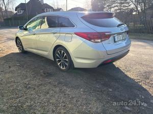 Grey Hyundai i40 2016 in Tallinn, with an engine capacity of 1.70 L and mileage of 97 thousand km for 10500 €, photo 7 on AUTOMOTO.COM.LV