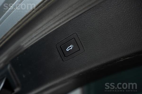 Pelēks Hyundai i40 2016 Rīga, ar dzinēja tilpumu 1.70 L un nobraukumu 293 tūkst. km par 5700 €, foto 8 vietnē AUTOMOTO.COM.LV