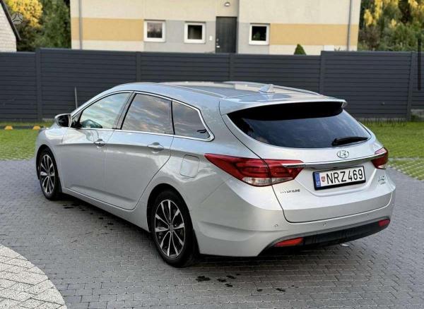 Grey Hyundai i40 2016 in Vilnius, with an engine capacity of 1.70 L and mileage of 264 thousand km for 7700 €, photo 5 on AUTOMOTO.COM.LV