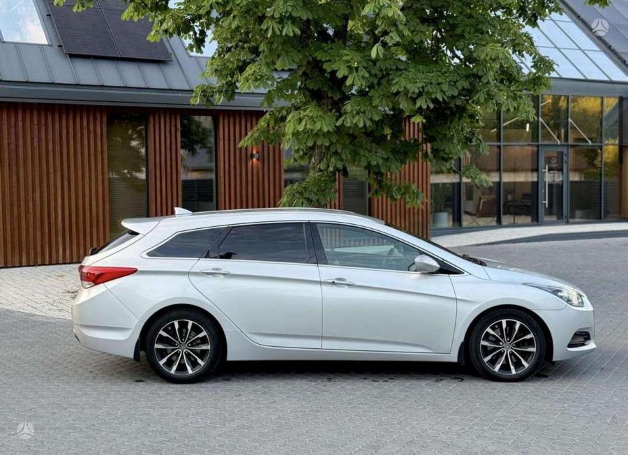 Pelēks Hyundai i40 2016 Viļņa, ar dzinēja tilpumu 1.70 L un nobraukumu 264 tūkst. km par 7700 €, foto 9 vietnē AUTOMOTO.COM.LV