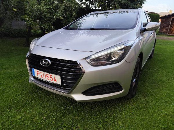 Pelēks Hyundai i40 2016 Utena, ar dzinēja tilpumu 1.70 L un nobraukumu 240 tūkst. km par 5790 €, foto 1 vietnē AUTOMOTO.COM.LV