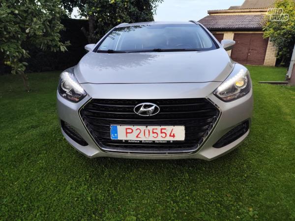 Pelēks Hyundai i40 2016 Utena, ar dzinēja tilpumu 1.70 L un nobraukumu 240 tūkst. km par 5790 €, foto 3 vietnē AUTOMOTO.COM.LV