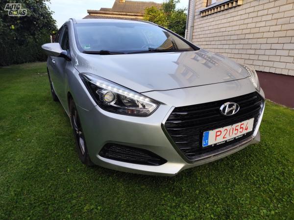 Pelēks Hyundai i40 2016 Utena, ar dzinēja tilpumu 1.70 L un nobraukumu 240 tūkst. km par 5790 €, foto 4 vietnē AUTOMOTO.COM.LV
