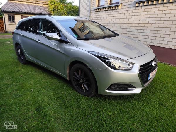Pelēks Hyundai i40 2016 Utena, ar dzinēja tilpumu 1.70 L un nobraukumu 240 tūkst. km par 5790 €, foto 5 vietnē AUTOMOTO.COM.LV
