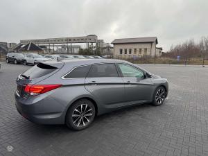 Grey Hyundai i40 2017 in Telschi, with an engine capacity of 1.69 L and mileage of 255 thousand km for 6999 €, photo 8 on AUTOMOTO.COM.LV