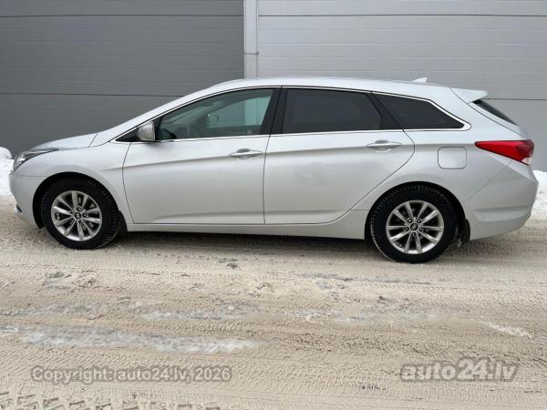 Grey Hyundai i40 2017 in Kuressaare, with an engine capacity of 1.60 L and mileage of 104 thousand km for 9990 €, photo 8 on AUTOMOTO.COM.LV