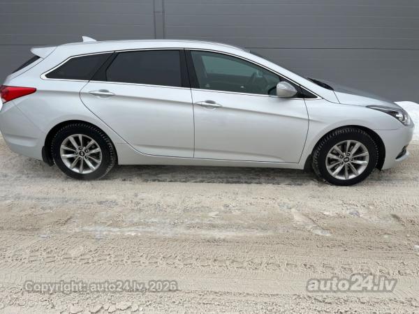 Pelēks Hyundai i40 2017 Kuresāre, ar dzinēja tilpumu 1.60 L un nobraukumu 104 tūkst. km par 9690 €, foto 7 vietnē AUTOMOTO.COM.LV
