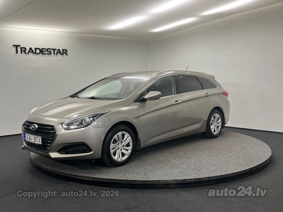 Grey Hyundai i40 2017 in Parnu, with an engine capacity of 1.70 L and mileage of 169 thousand km for 8990 €, photo 1 on AUTOMOTO.COM.LV