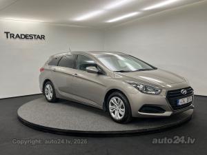 Grey Hyundai i40 2017 in Parnu, with an engine capacity of 1.70 L and mileage of 169 thousand km for 8990 €, photo 3 on AUTOMOTO.COM.LV