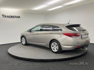Grey Hyundai i40 2017 in Parnu, with an engine capacity of 1.70 L and mileage of 169 thousand km for 8990 €, photo 7 on AUTOMOTO.COM.LV