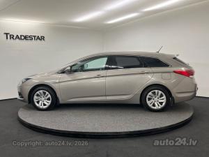 Pelēks Hyundai i40 2017 Pērnava, ar dzinēja tilpumu 1.70 L un nobraukumu 169 tūkst. km par 8990 €, foto 8 vietnē AUTOMOTO.COM.LV
