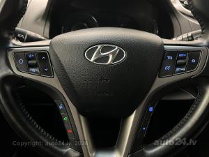 Pelēks Hyundai i40 2017 Pērnava, ar dzinēja tilpumu 1.70 L un nobraukumu 169 tūkst. km par 8990 €, foto 18 vietnē AUTOMOTO.COM.LV