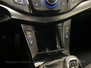 Pelēks Hyundai i40 2017 Pērnava, ar dzinēja tilpumu 1.70 L un nobraukumu 169 tūkst. km par 8990 €, foto 19 vietnē AUTOMOTO.COM.LV