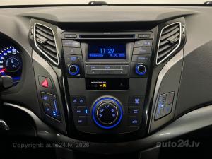 Pelēks Hyundai i40 2017 Pērnava, ar dzinēja tilpumu 1.70 L un nobraukumu 169 tūkst. km par 8990 €, foto 20 vietnē AUTOMOTO.COM.LV